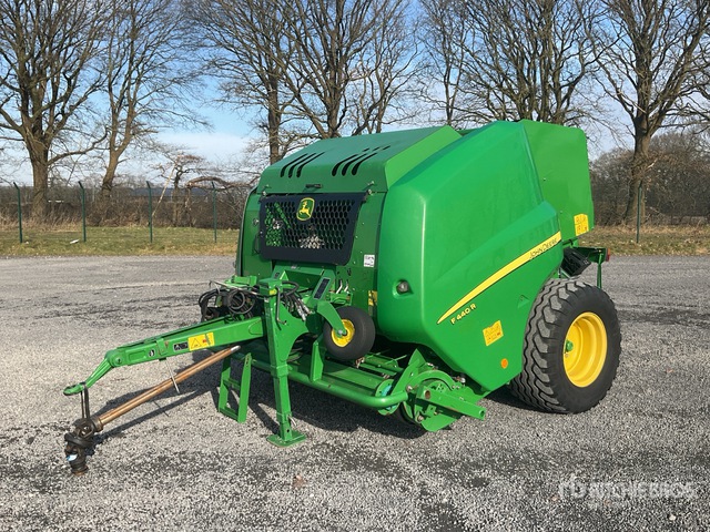 2014 John Deere F440R Round Baler | Ritchie Bros. Auctioneers