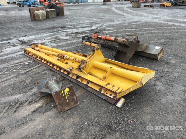 150 in Motor Grader Snow Wing - Fits Champion 740A | Ritchie Bros ...