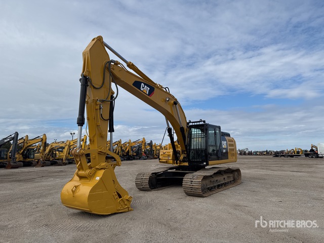 2015 Cat 329F L Tracked Excavator | Ritchie Bros. Auctioneers