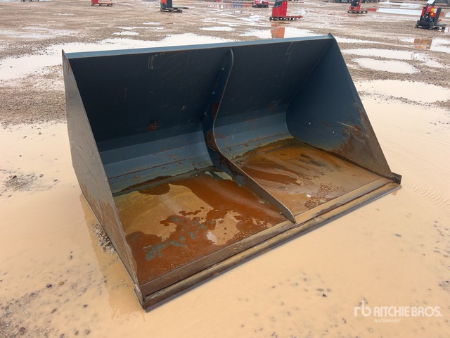 2016 Treemme PF25.ZM2.CDC 2350 mm Godet Bucket | Ritchie Bros. Auctioneers