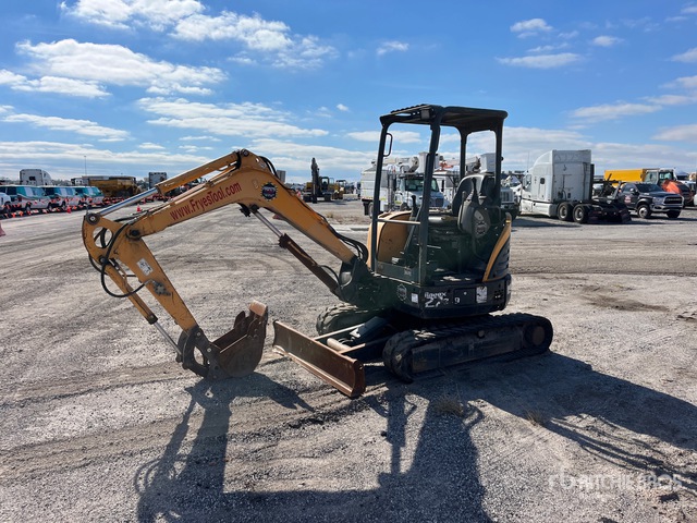2013 Hyundai Robex 27Z-9 Mini Excavator (Inoperable) | Ritchie Bros ...