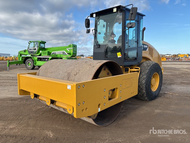 2016 Cat CS64B Smooth Drum Compactor | Ritchie Bros. Auctioneers