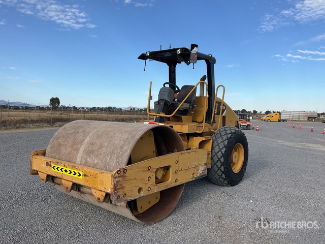 2007 Cat CS-533E Rodillo / Smooth Drum Compactor | Ritchie Bros ...