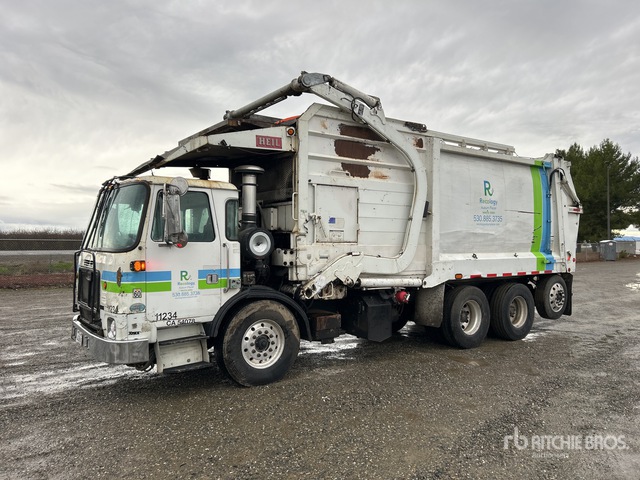 2009 Autocar 8x4 COE Front Loader Waste Collection Truck | Ritchie Bros ...