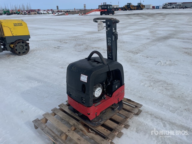 C & P MV320 Reversible Plancha compactadora | Ritchie Bros. Auctioneers