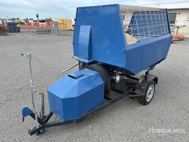 Dungo 2000 mm x 1200 mm S/A Horse Manure Picker | Ritchie Bros. Auctioneers