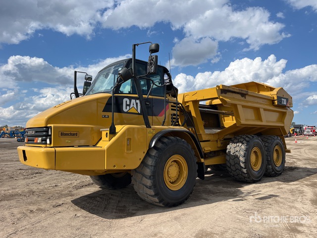 2014 Cat 730 Ejector Articulated Dump Truck | Ritchie Bros. Auctioneers