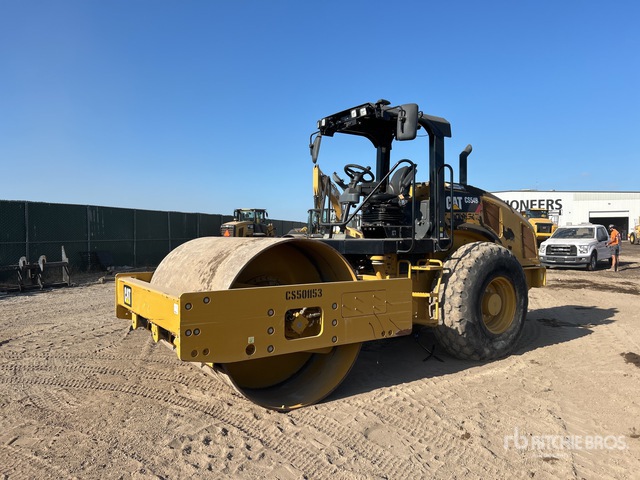 2021 Cat CS54B Smooth Drum Compactor | Ritchie Bros. Auctioneers