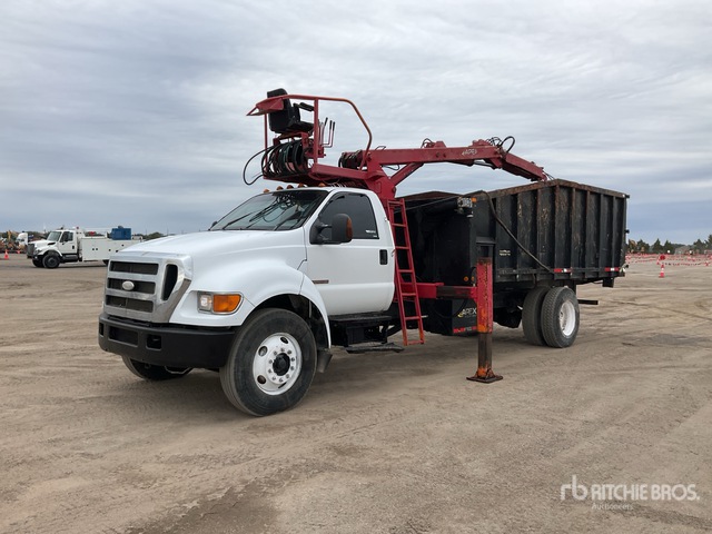 Peterson TL3 7100 lb Articulated Boom on 2005 Ford F-750 4x2 Grapple ...