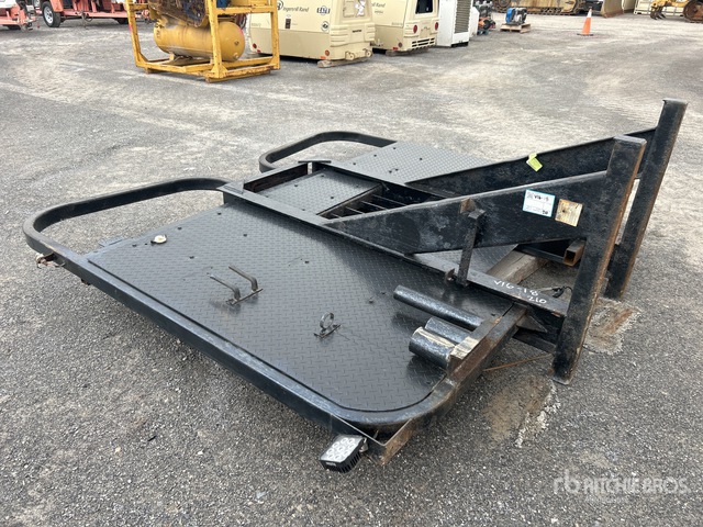 2001 Superior Trailers Logging Headache Rack | Ritchie Bros. Auctioneers