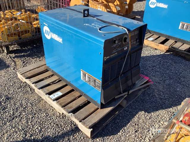 Miller Dimension 1000 Electric Welder | Ritchie Bros. Auctioneers