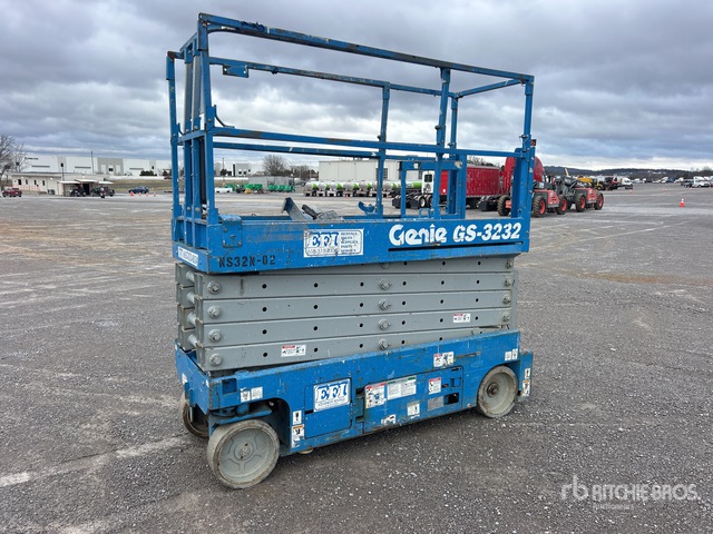 2011 Genie GS-3232 Electric Elevador de tijera | Ritchie Bros. Auctioneers