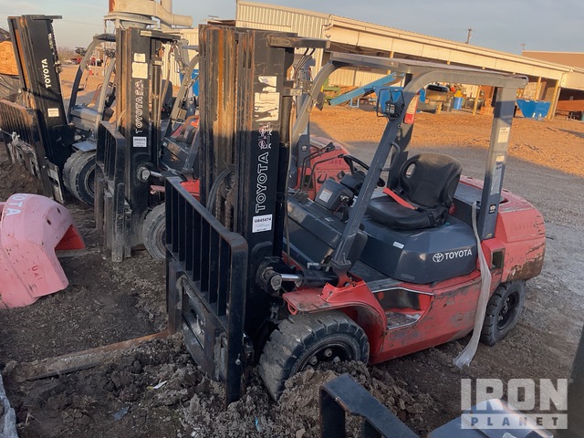 2012 Toyota 7FDU35 7000 lb Pneumatic Forklift in Sherman, Texas, United ...