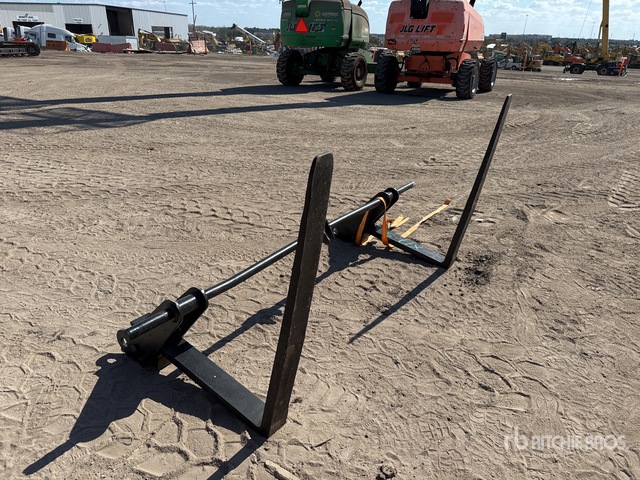 42 in Fourches pour rétrocaveuse | Ritchie Bros. Auctioneers