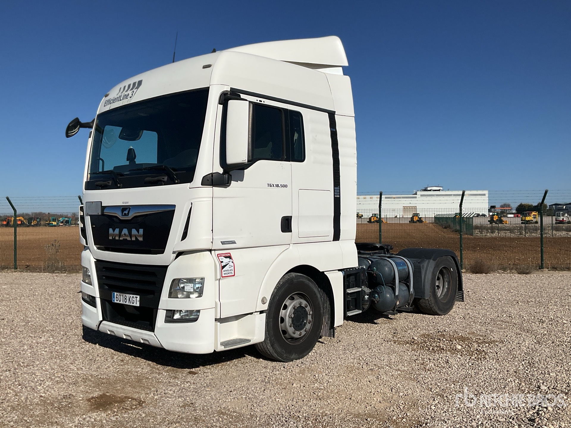 2017 MAN 4x2 T/A Sleeper Truck Tractor | Ritchie Bros. Auctioneers