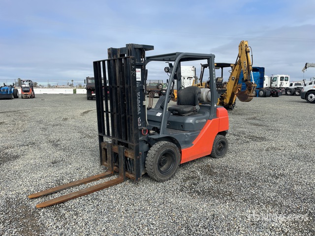 2012 Toyota 8FGU25 4500 lb Pneumatic Tire Chariot Élévateur | Ritchie ...