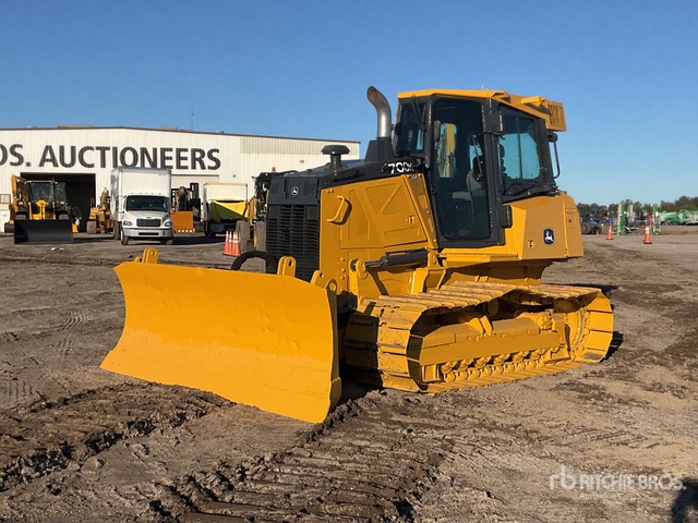 2015 John Deere 700K LGP Crawler Dozer | Ritchie Bros. Auctioneers