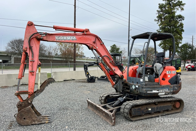 2013 Kubota KX121-3ST Tracked Excavator | Ritchie Bros. Auctioneers