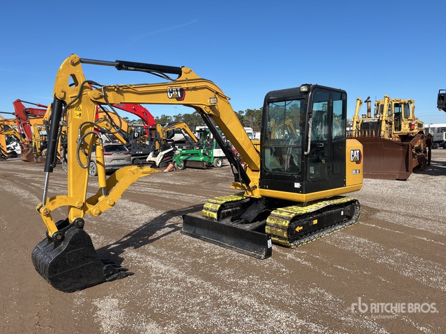 2014 Cat 305.5E Mini Excavator | Ritchie Bros. Auctioneers