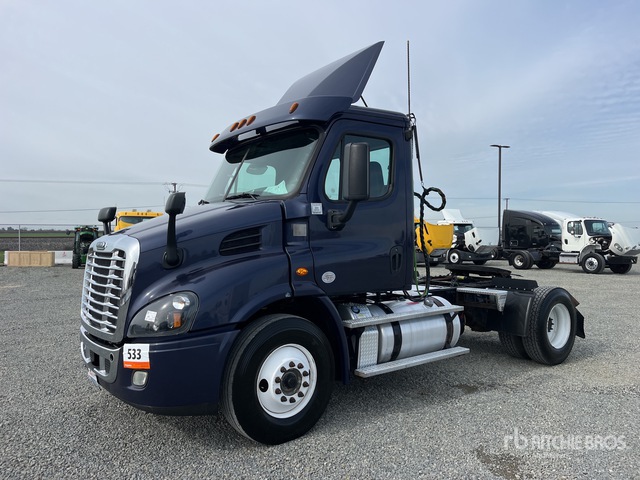 2018 Freightliner Cascadia 113 4x2 S/A Day Cab Truck Tractor | Ritchie ...