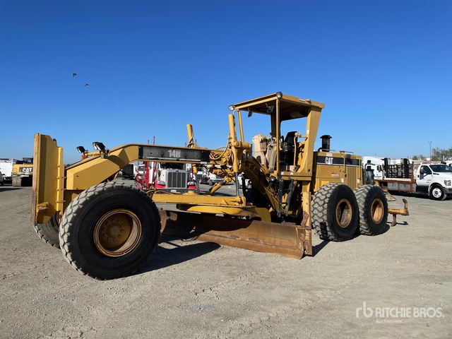2001 Cat 14H Motor Grader | Ritchie Bros. Auctioneers