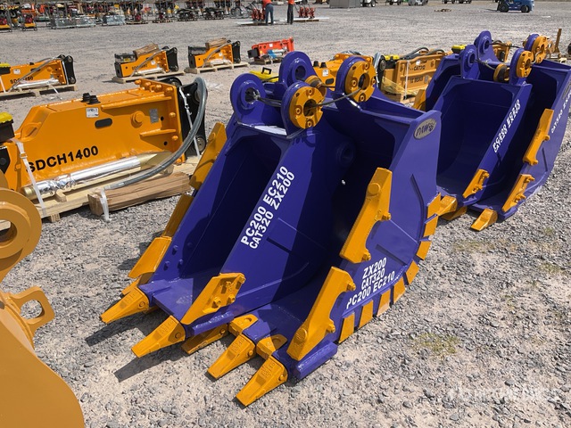 Quantity of (2) 2024 Paw EB200, EB200H Lote de Cucharones para Trabajo ...