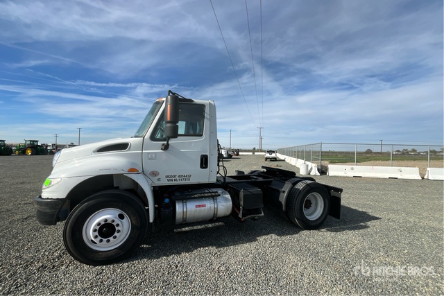 2019 International 4400 4x2 S/A Day Cab Truck Tractor | Ritchie Bros ...