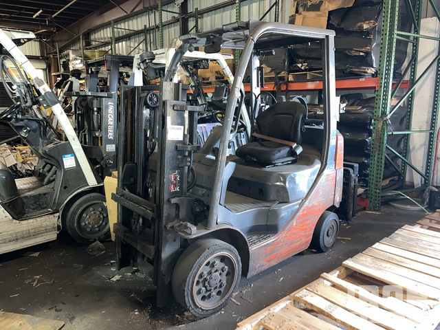 2012 Toyota 8FGCU20 4000 lb Forklift (Inoperable) in Northborough ...