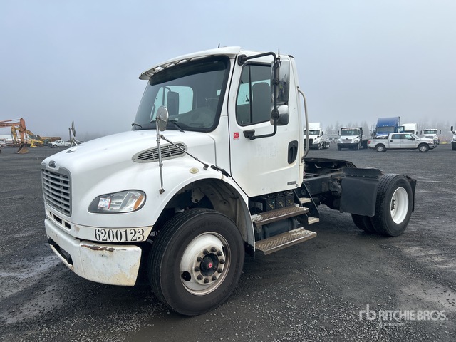2006 Freightliner M2106 4x2 S/A Day Cab Truck Tractor | Ritchie Bros ...