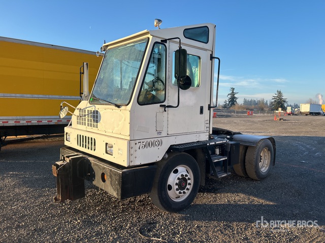 2006 Ottawa Commando 30 4x2 Spotter Truck | Ritchie Bros. Auctioneers