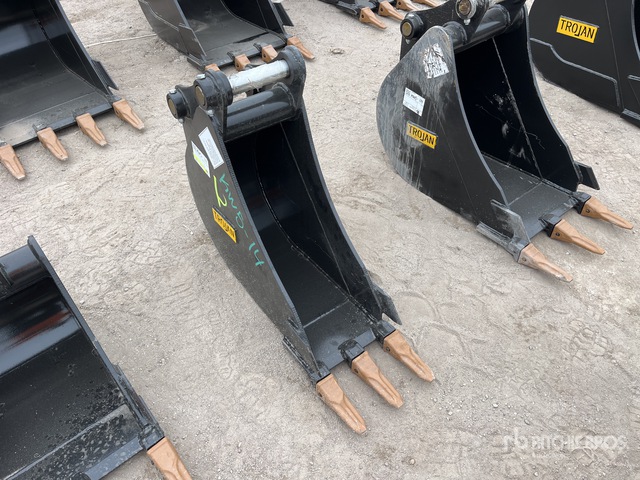 Trojan 12 in Digging Excavator Bucket - Fits 45mm Cat 305, 305.5 ...