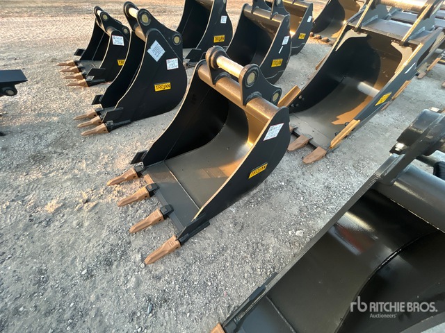 Trojan 24 in Digging Excavator Bucket - Fits 45mm Cat 305, 305.5 Komatsu PC45/50/55 Hyundai R55 ...