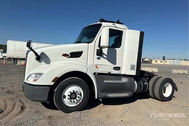 2016 Peterbilt 579 4x2 S/A Day Cab Truck Tractor | Ritchie Bros ...