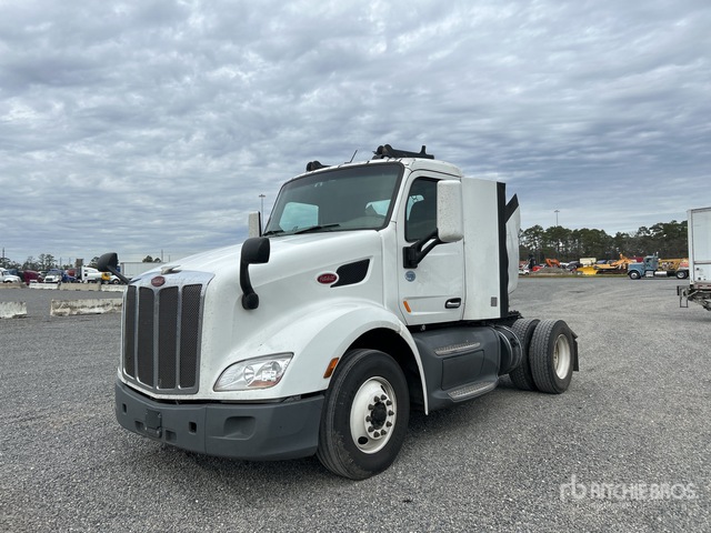 2015 Peterbilt 579 4x2 S/A Day Cab Truck Tractor | Ritchie Bros ...