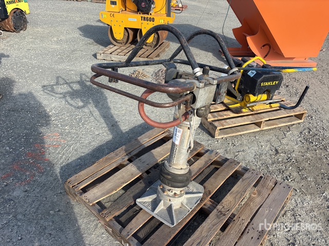 Air Ground Pounder R450-1 Jumping Jack Tamper | Ritchie Bros. Auctioneers