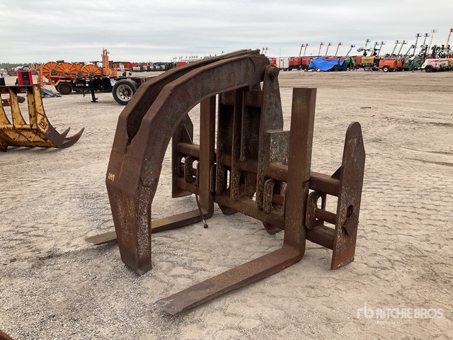 JRB 80 in Log Wheel Loader Grapple | Ritchie Bros. Auctioneers