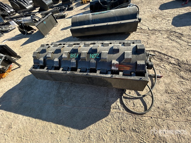 2025 FT-CW59 58 in Skid Steer Vibratory Roller | Ritchie Bros. Auctioneers