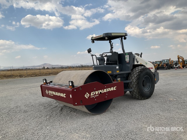 2020 Dynapac CA305 Rodillo / Rodillo compactador | Ritchie Bros ...