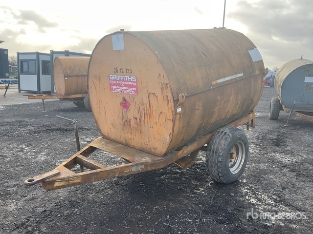 2001 2250L Bunded Towable Fuel Tank | Ritchie Bros. Auctioneers
