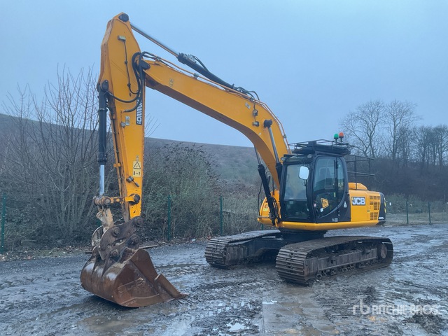 2014 JCB JS220LC Tracked Excavator | Ritchie Bros. Auctioneers