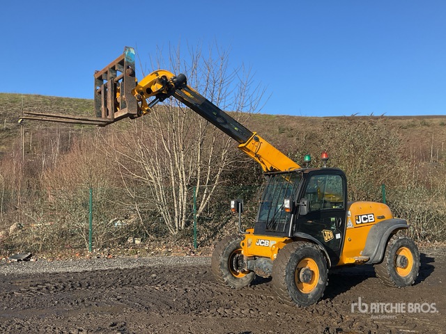 2011 JCB 527-55 Telehandler | Ritchie Bros. Auctioneers