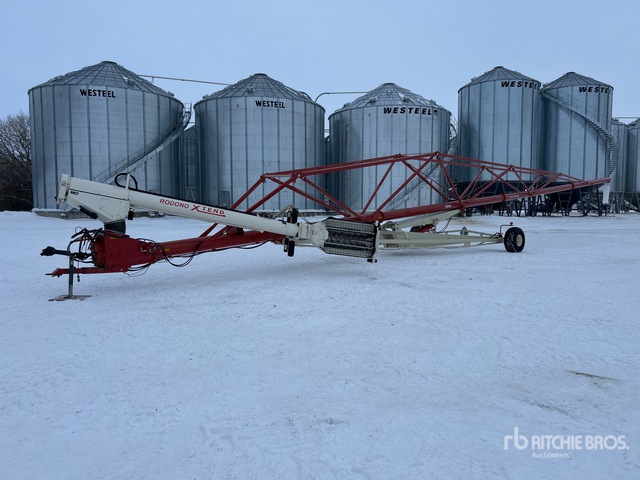 2019 Farm King 13114 13 in x 114 ft Telescopic Swing Grain Auger ...
