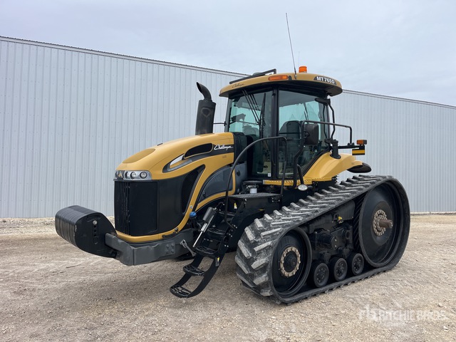 2013 Challenger MT765D Track Tractor | Ritchie Bros. Auctioneers