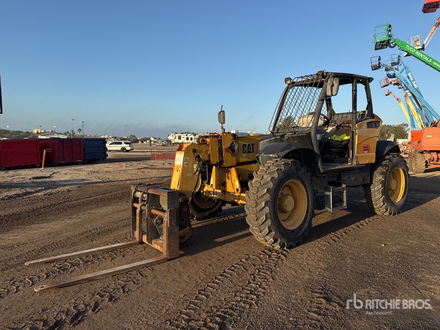 2005 Cat TH340B Telehandler | Ritchie Bros. Auctioneers