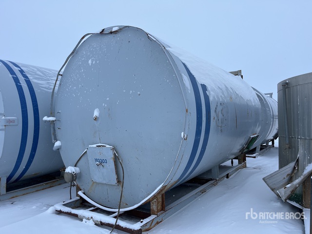 2004 400 bbl Skid Mounted Steel Sloped Bottom Tank | Ritchie Bros ...
