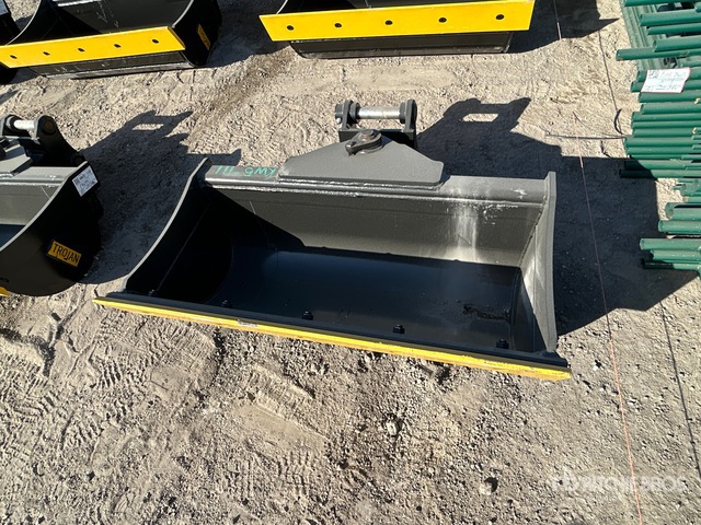Trojan 35CL 42 in Tilting Excavator Bucket - Fits Cat 303, 303.5, 304 ...