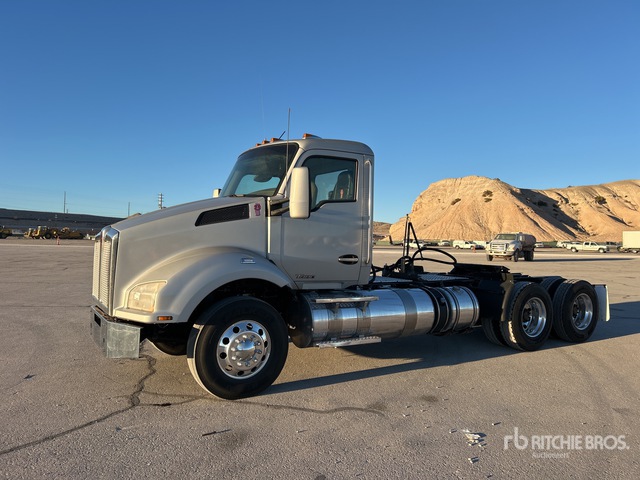 2019 Kenworth T880 6x4 T/A Day Cab Truck Tractor | Ritchie Bros ...