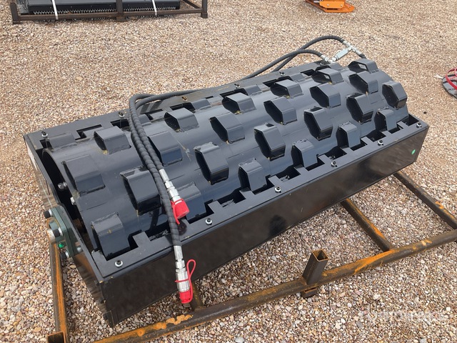 2024 Future FT-CW59 Skid Steer Roller (Unused) | Ritchie Bros. Auctioneers