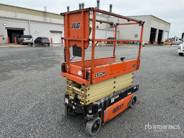 2017 JLG 1932R Electric Scissor Lift | Ritchie Bros. Auctioneers