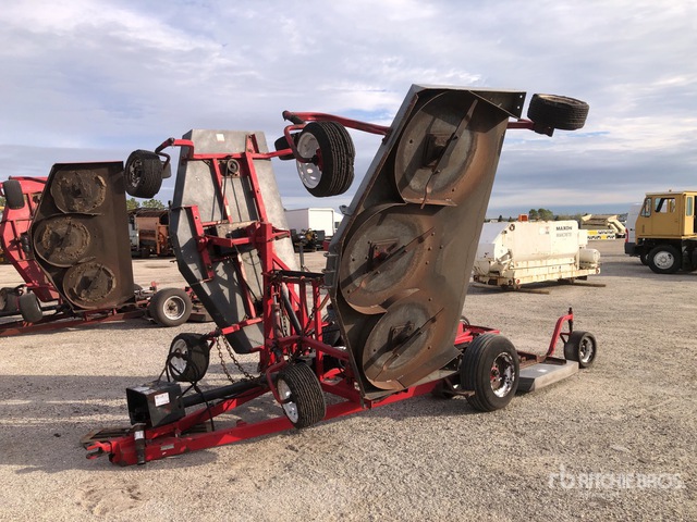 Progressive Turf TD92 Batwing Rotary Cutter | Ritchie Bros. Auctioneers